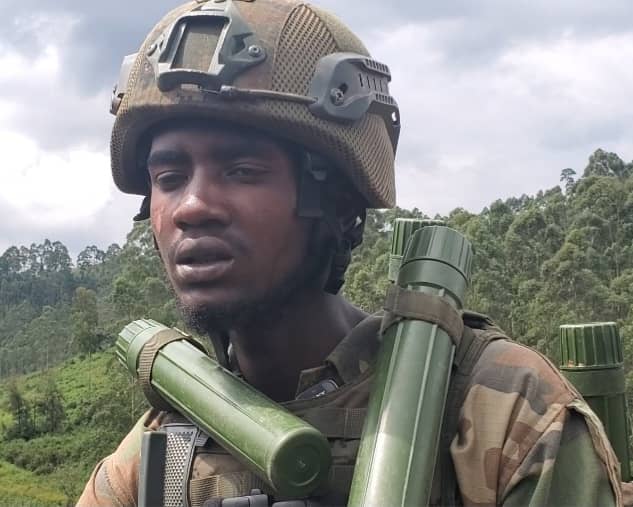 Nord-Kivu : l'armée présente un soldat rwandais capturé lors des ...